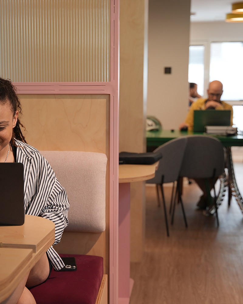 משרד קטן להשכרה: המדריך המלא לעסקים קטנים וסטארט-אפים - Quick Hub